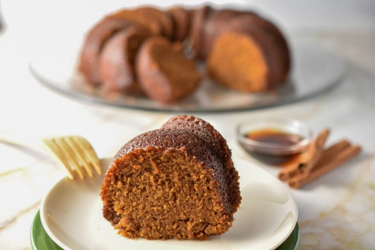 Old-Fashioned Molasses Cake - My Sweet Precision